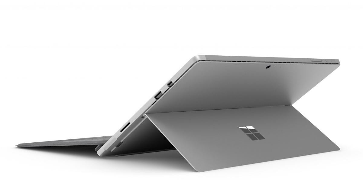 Surface Pro 6 ufficiale: prezzo, uscita e caratteristiche tecniche
